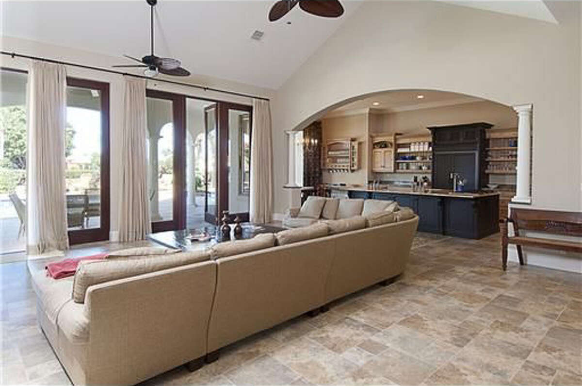 A peek inside Bill Gates' new mansion