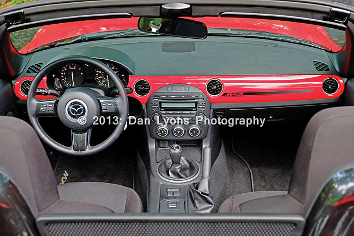 Club Red: 2013 Mazda MX-5 Miata Club PRHT