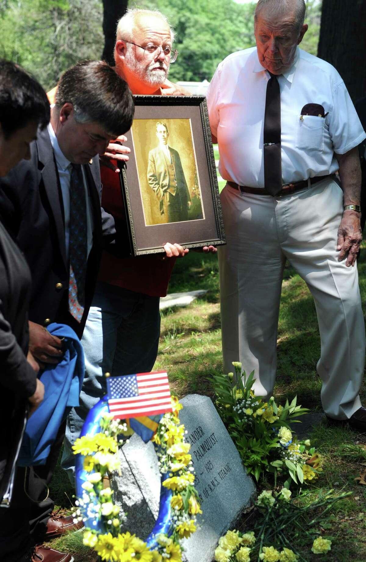 Titanic survivor, buried in Mountain Grove, finally gets a headstone