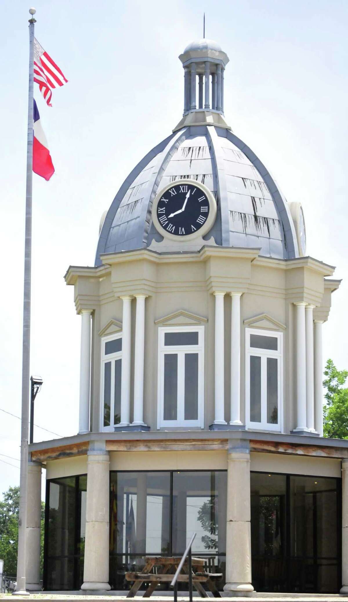 Residents voted for new courthouse in '50s unaware old one would be razed.