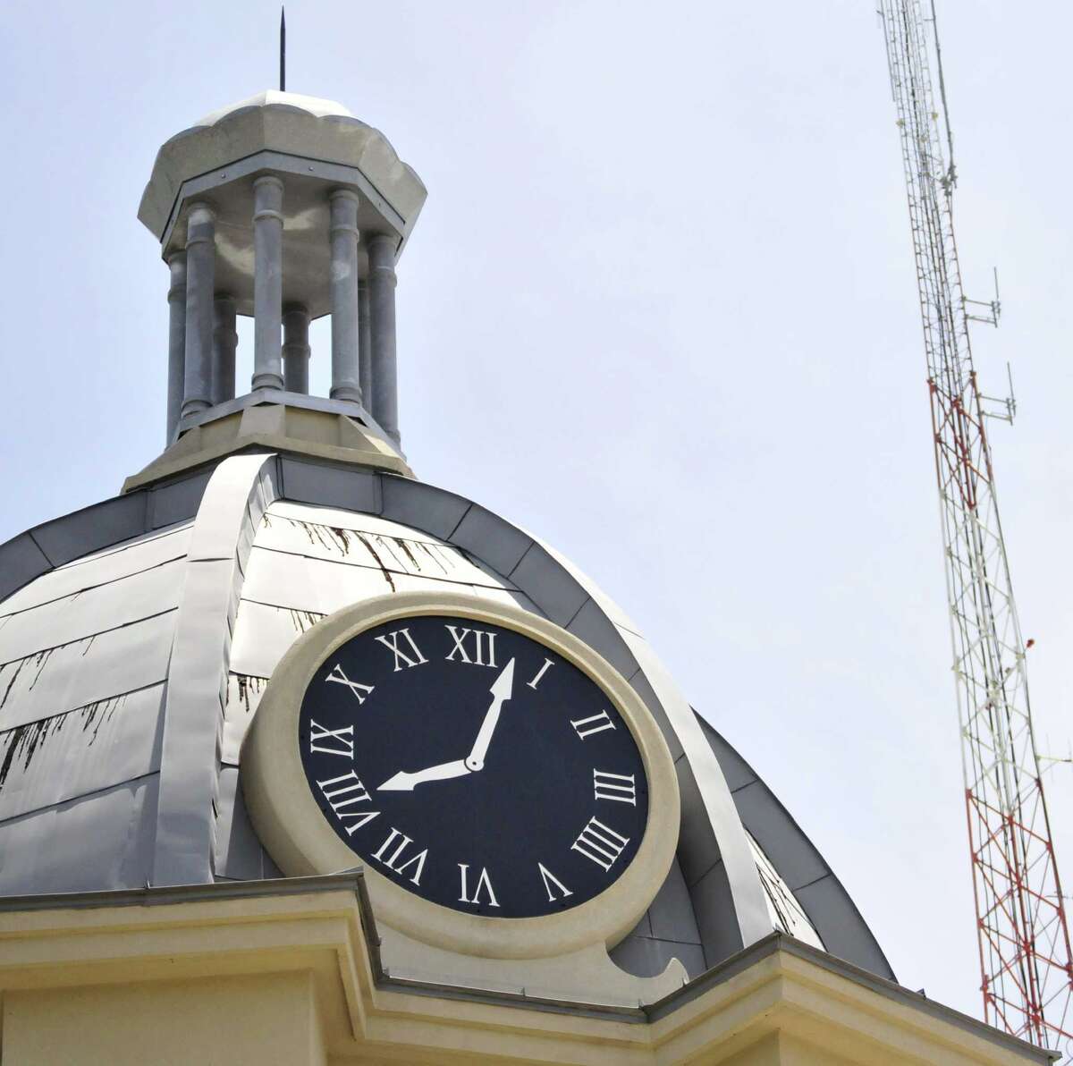 Residents voted for new courthouse in '50s unaware old one would be razed.