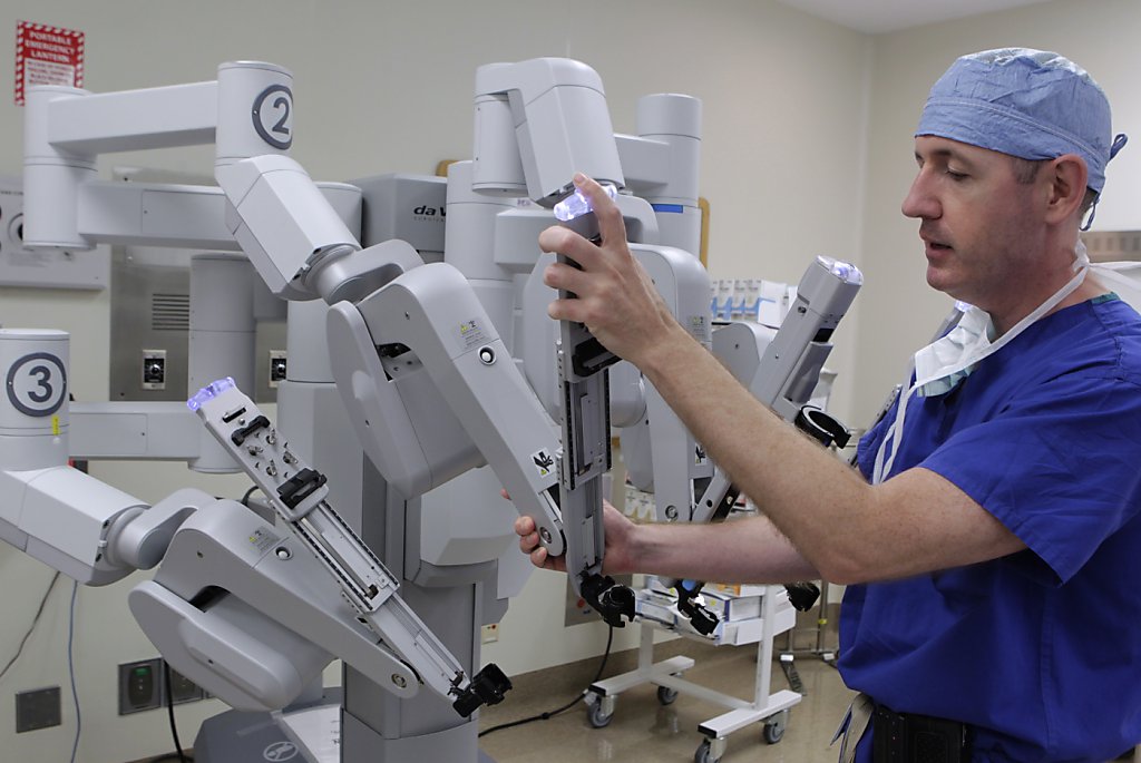Robot opens new surgical possibilities