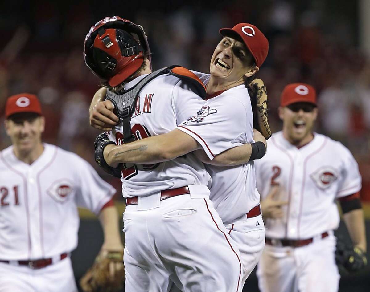 Giants no-hit by Reds' Homer Bailey