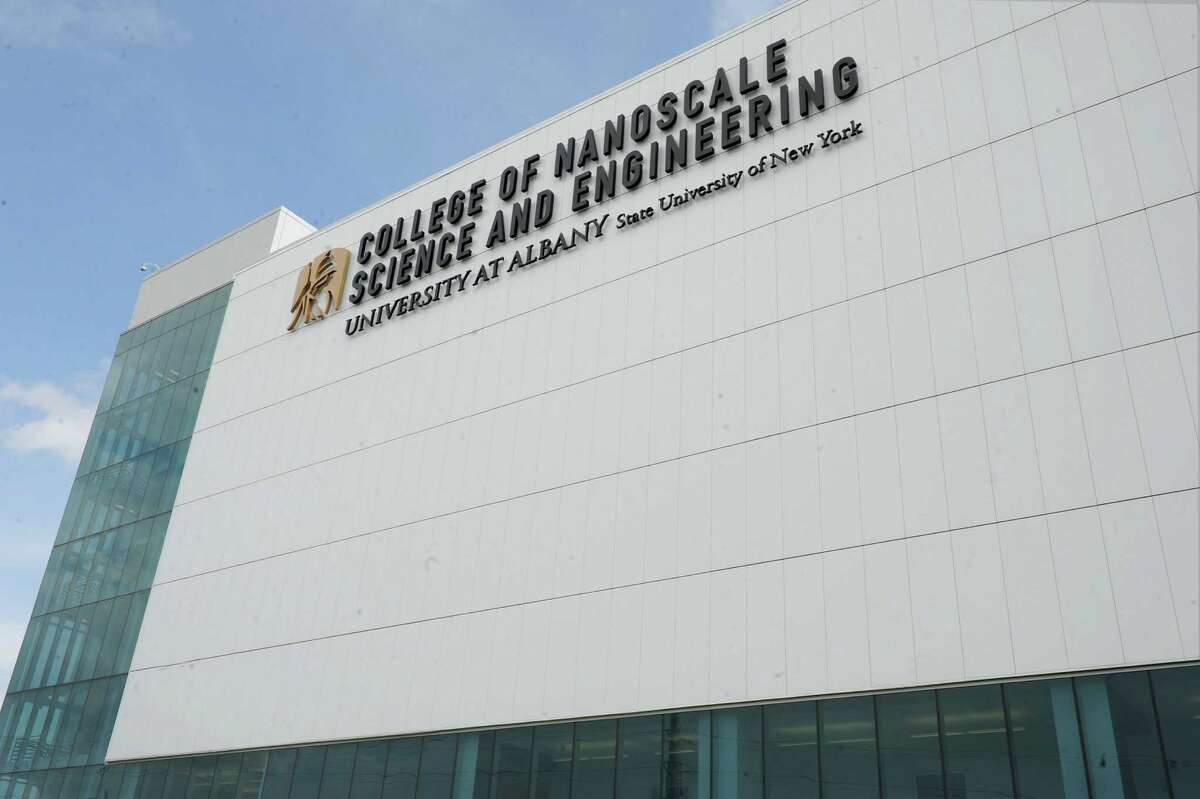 NanoCollege gains a key tech partner