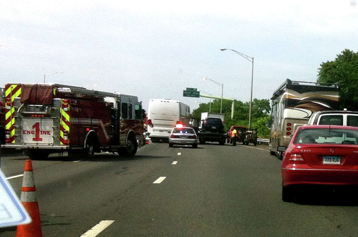 Chain reaction bus crash created traffic nightmare