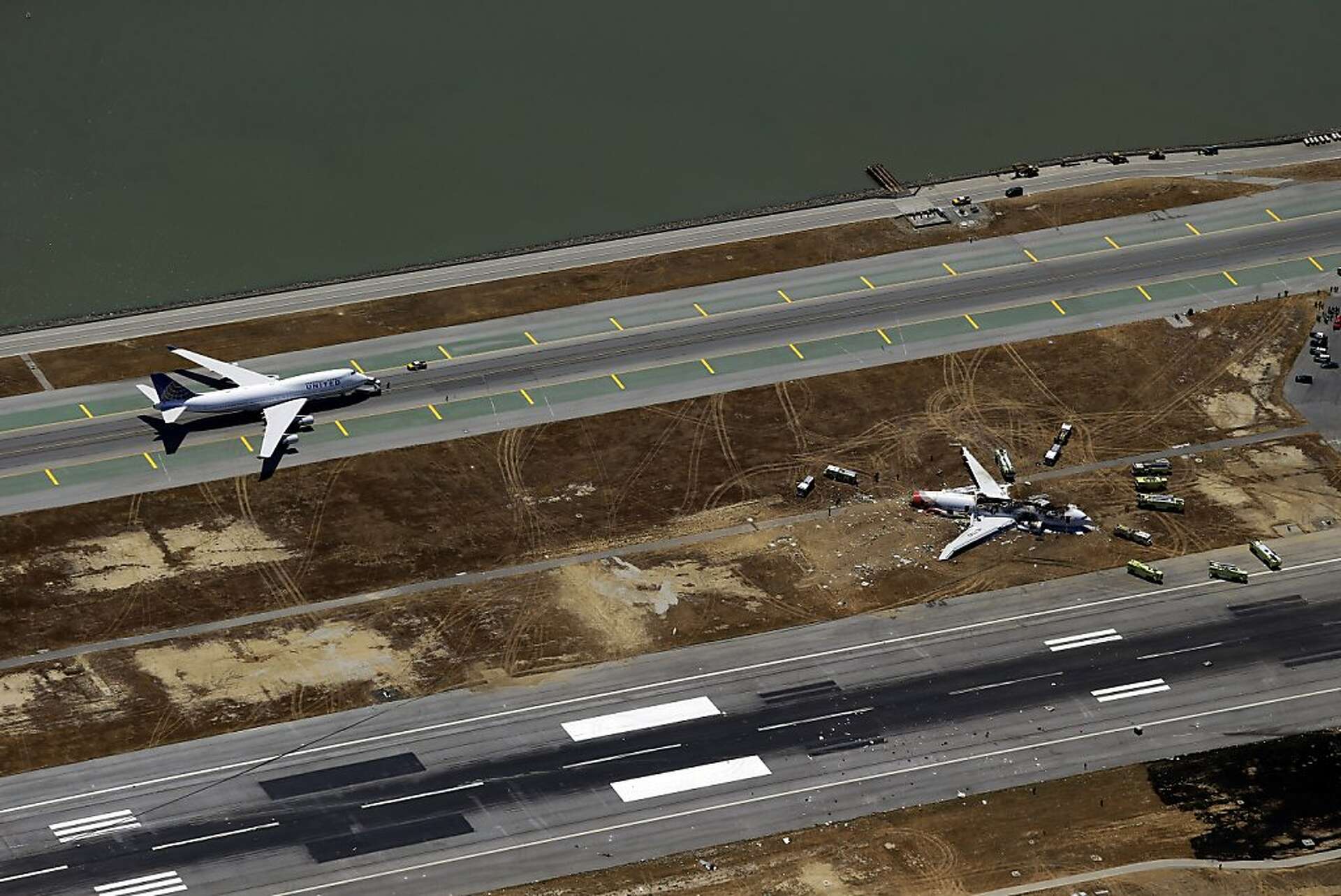 SF jetliner crash kills 2, seriously injures 49