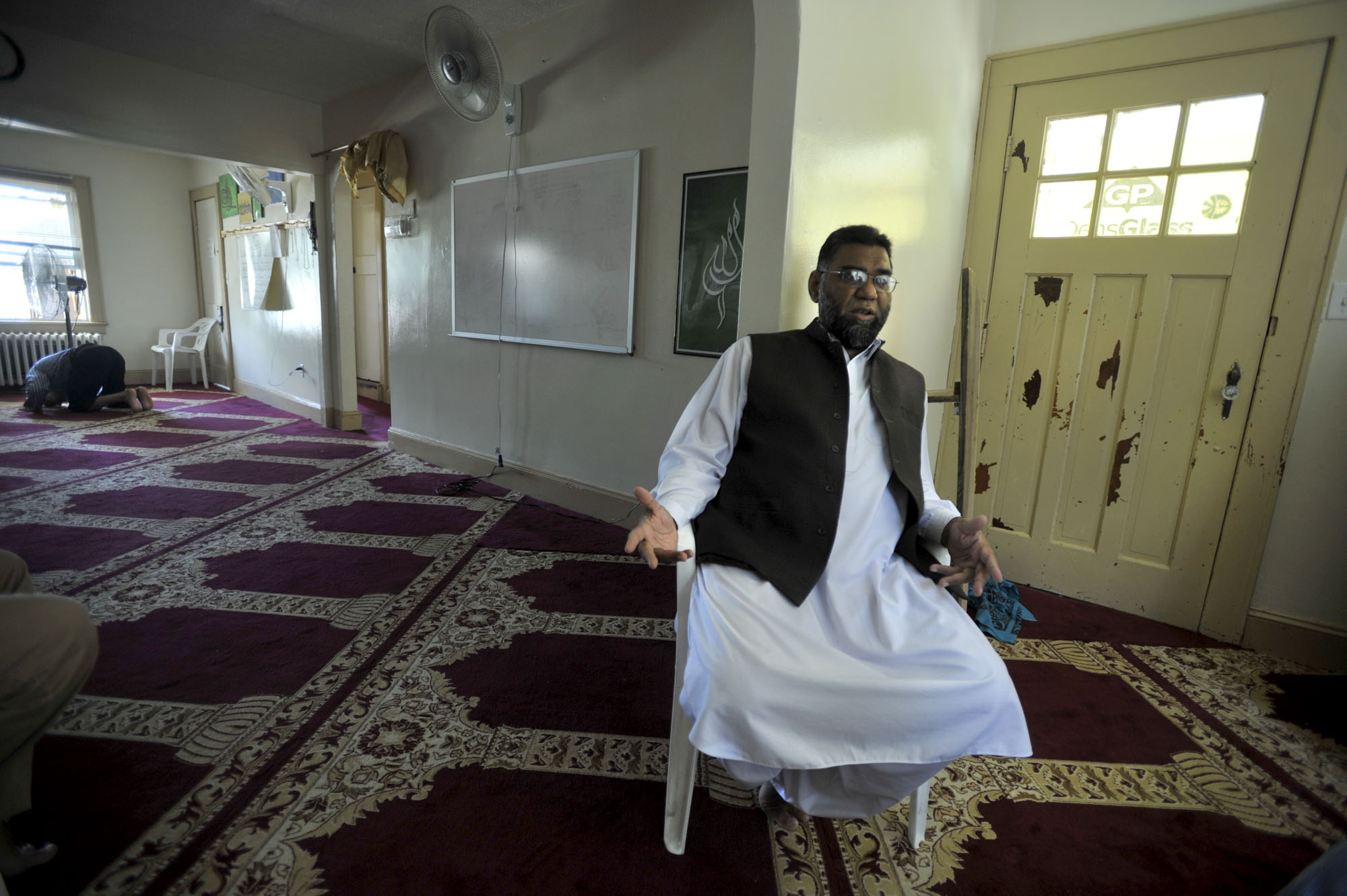 Stamford Muslims mark Ramadan with new mosque