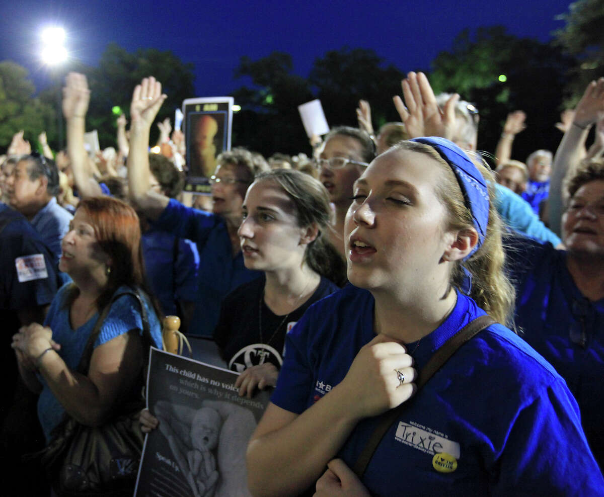 Anti-abortion rights rally draws large crowd at Capitol