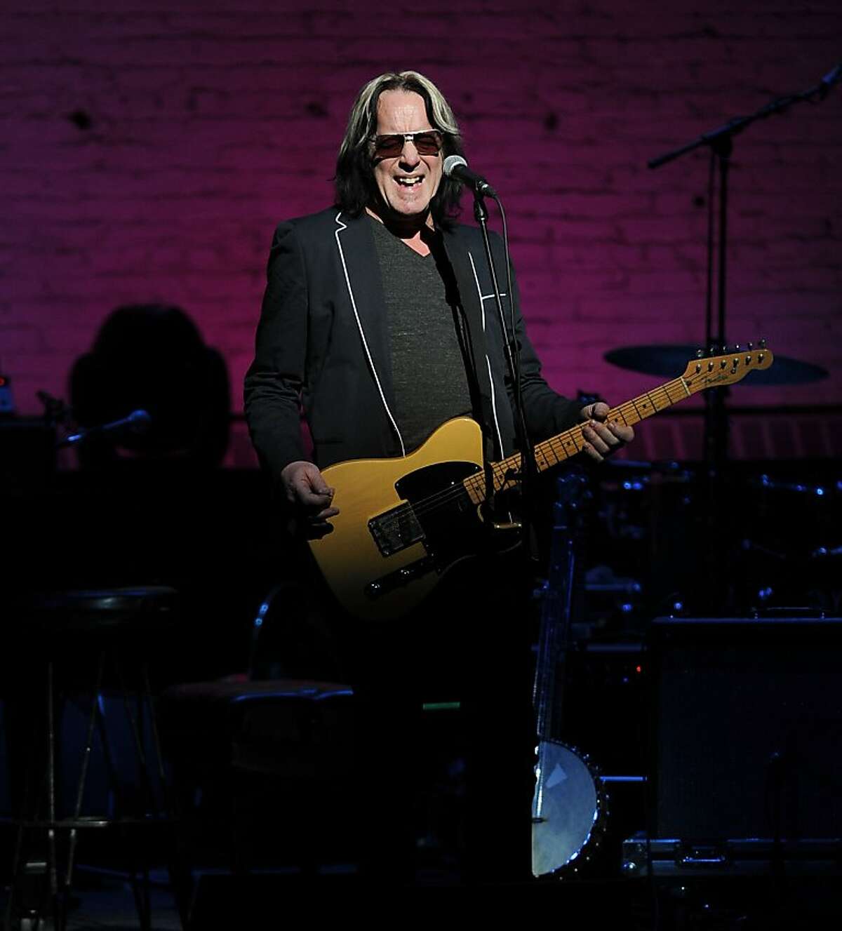 Todd Rundgren goes for modern sound with 'State'