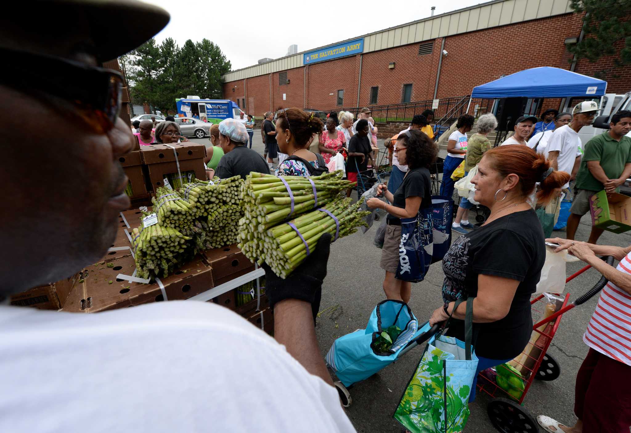 Photos: Food distribution
