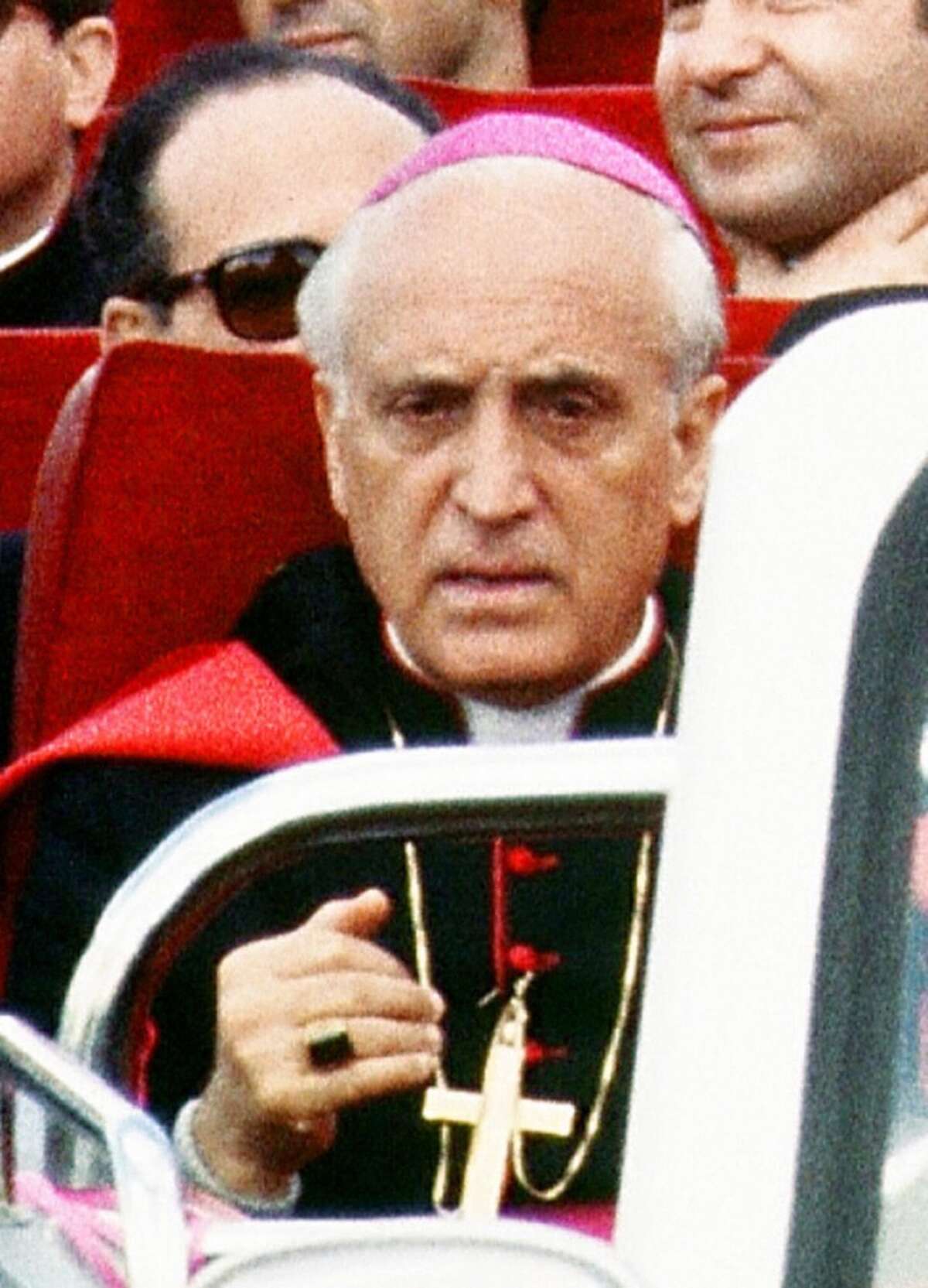 Pope asks followers to pick “humble cars”