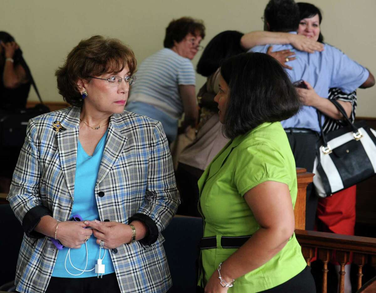 Court orders Vallas out, but he's not packing yet