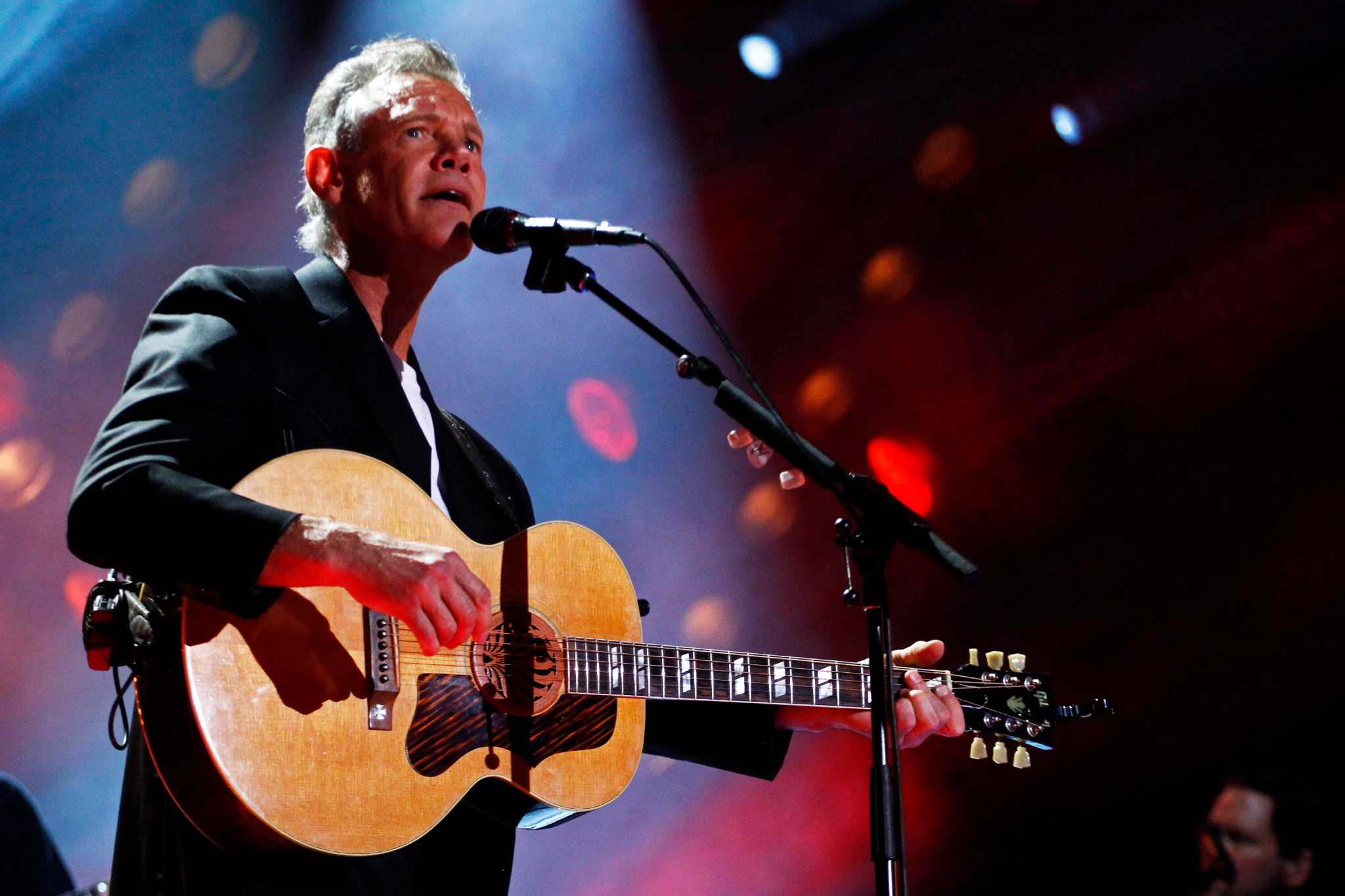 Singer Randy Travis in surgery after stroke