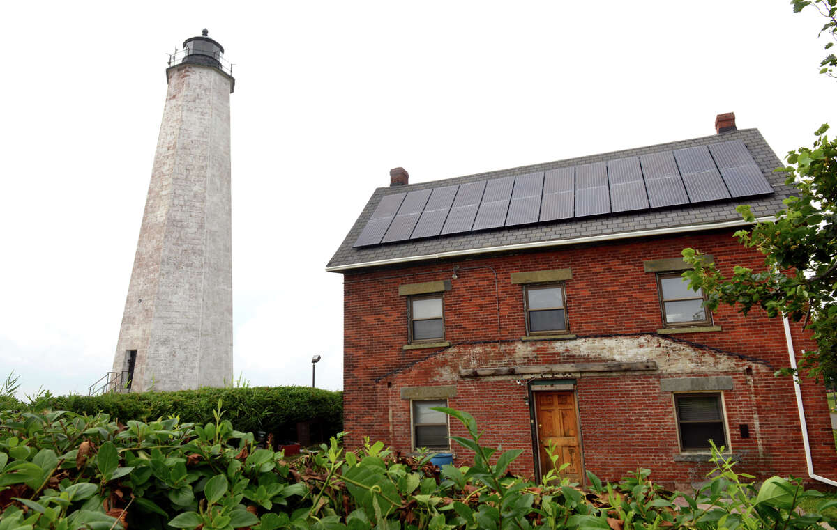 Three historic lighthouses up for grabs, Penfield included