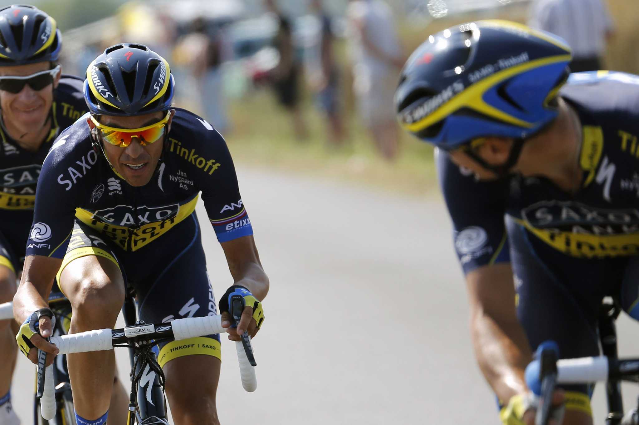 A surprise attack shakes up peloton