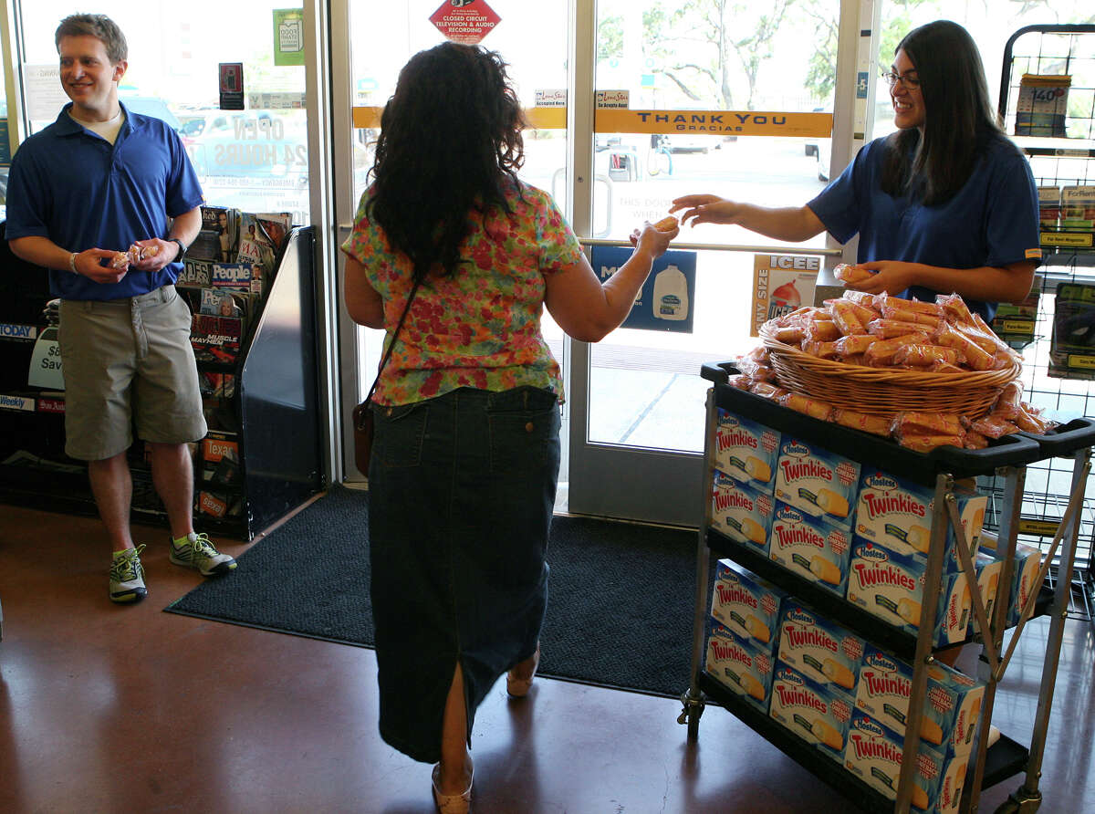 Twinkie makes a sweet comeback in S.A.