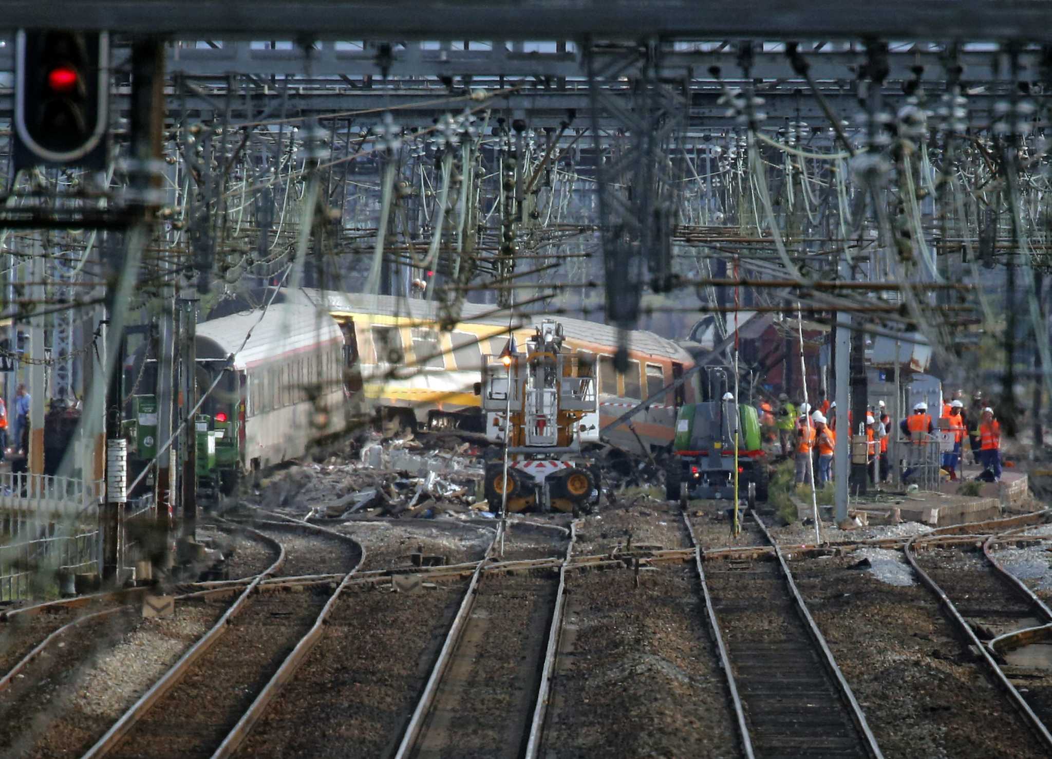 Crane to clear train tracks in deadly French crash