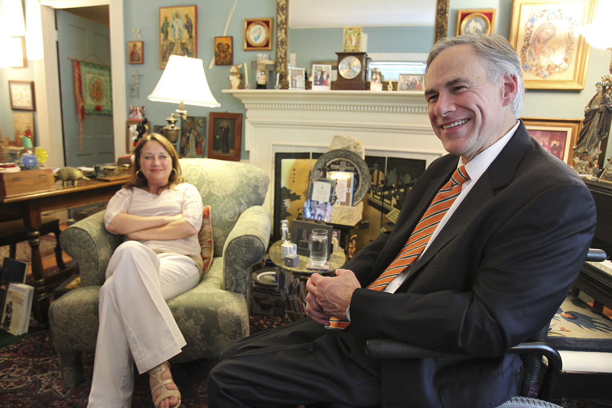 Abbott takes center stage as Perry exits left