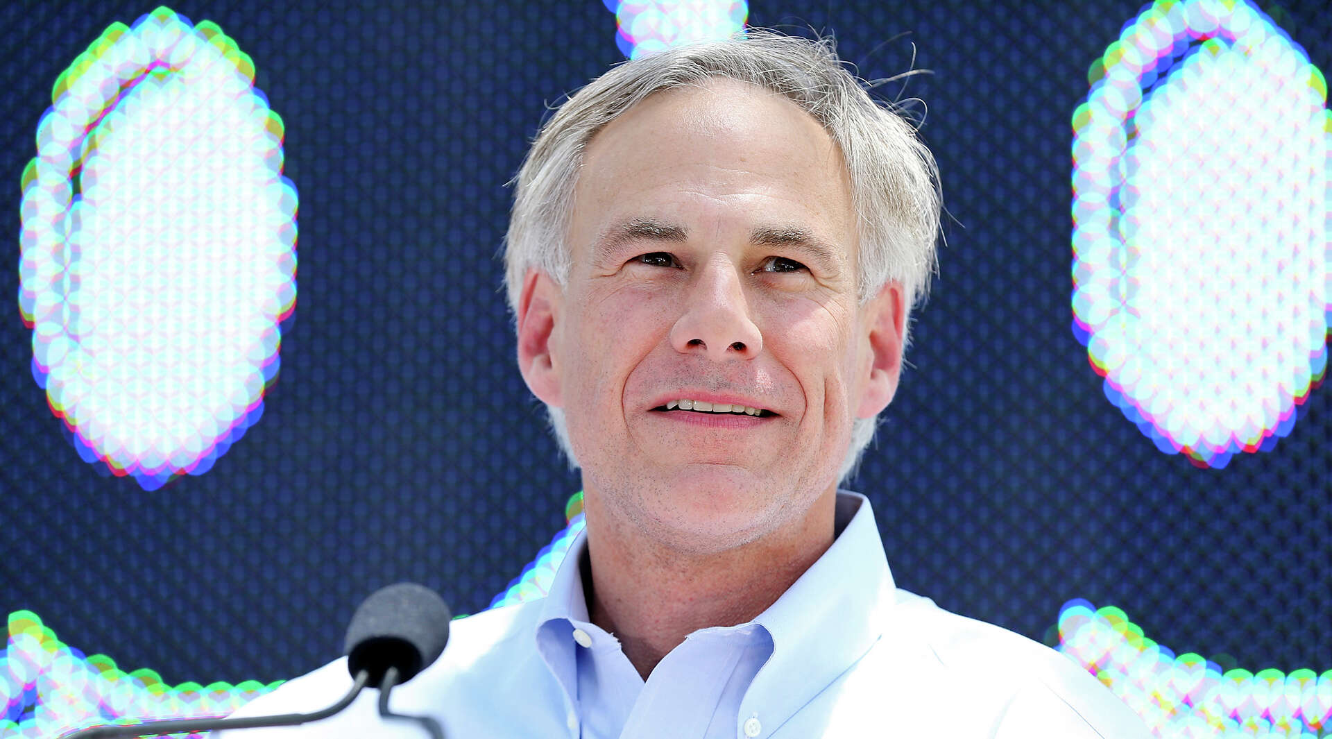 Abbott begins quest to succeed Perry