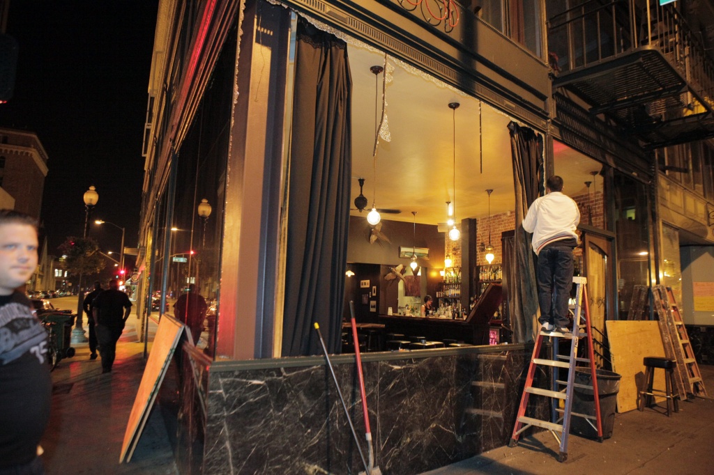 Hit-run drivers damage S.F., Oakland restaurants