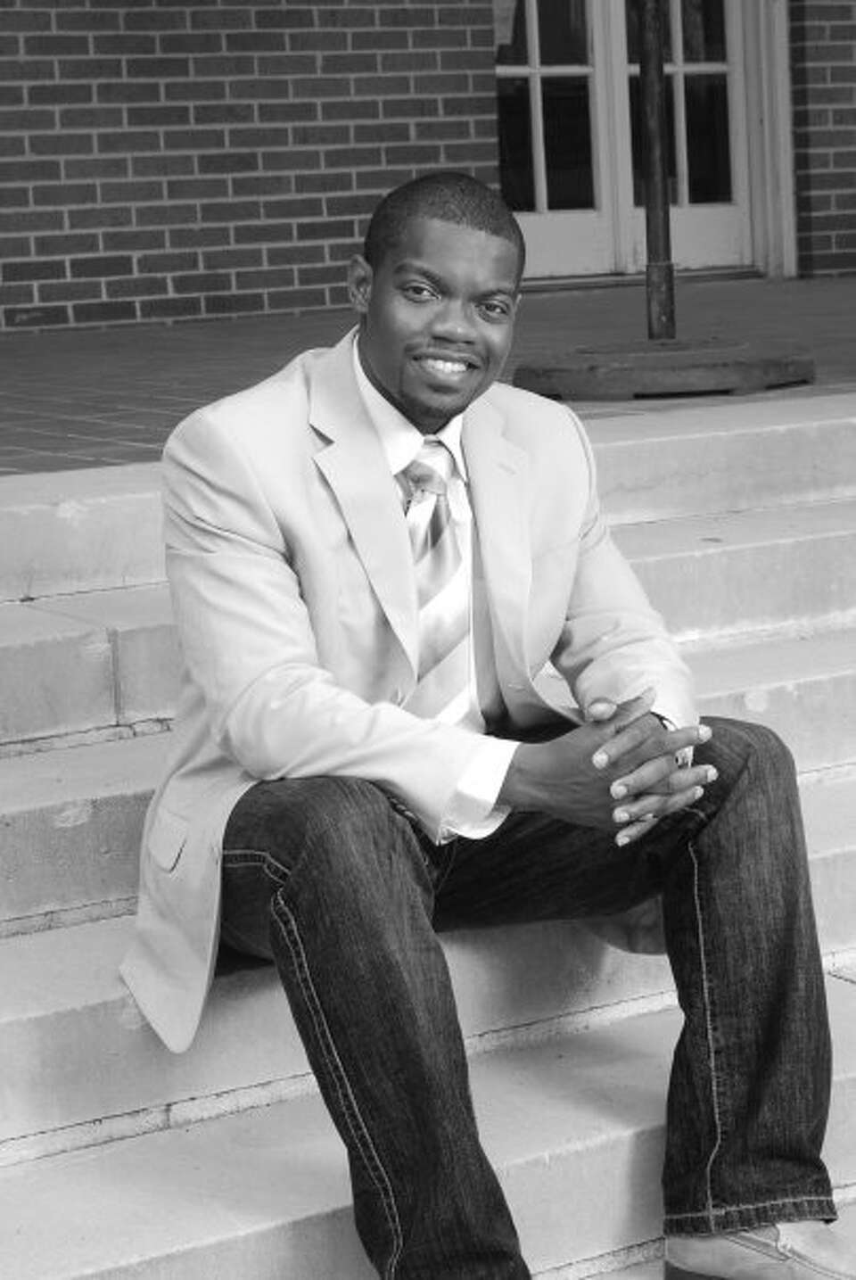 Travis Pratt hits the high notes as an opera singer