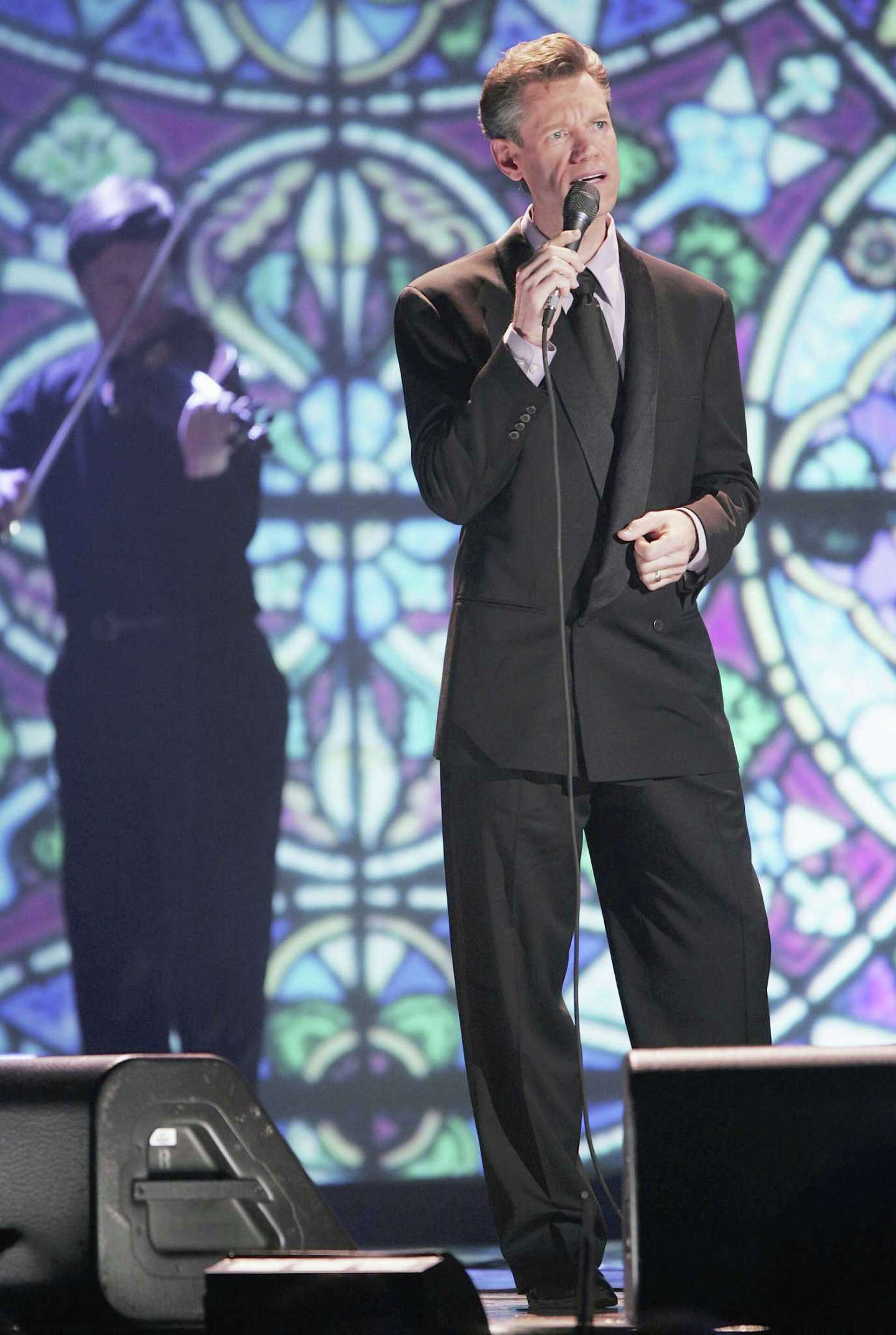 Doctors: Singer Randy Travis awake after stroke