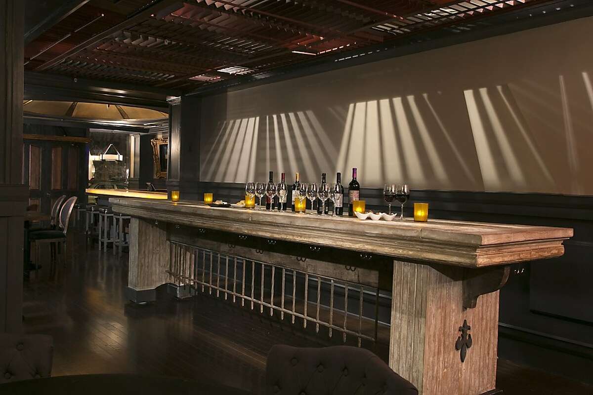 Noir Lounge wine bar in SF