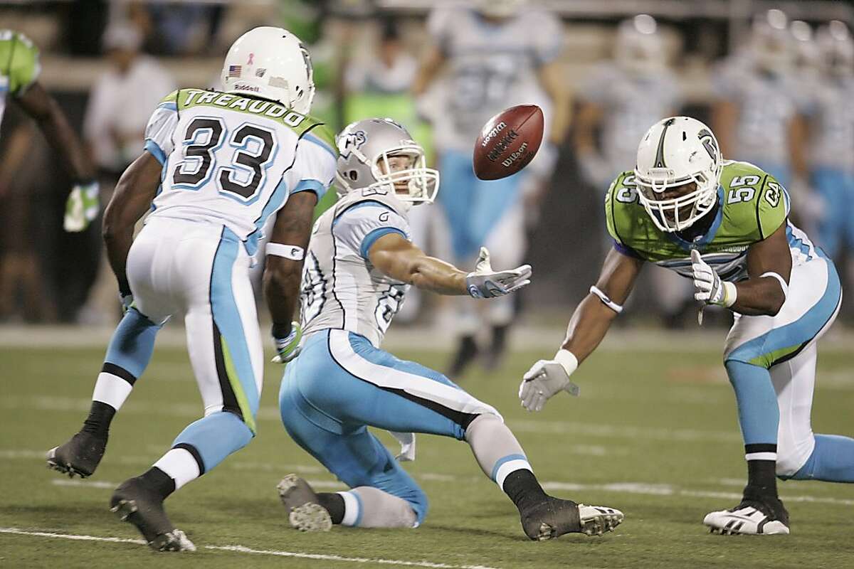 Employees of UFL Sacramento team sue Paul Pelosi