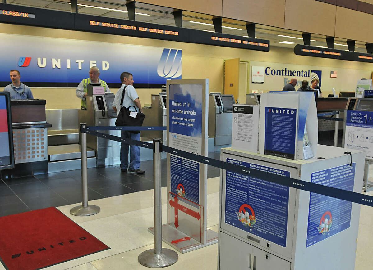 United will cut 42 jobs in outsourcing effort