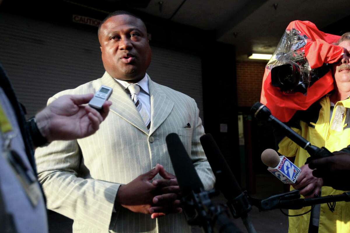 Quanell X, Open Carry Texas gun group clash over Houston Fifth Ward rally