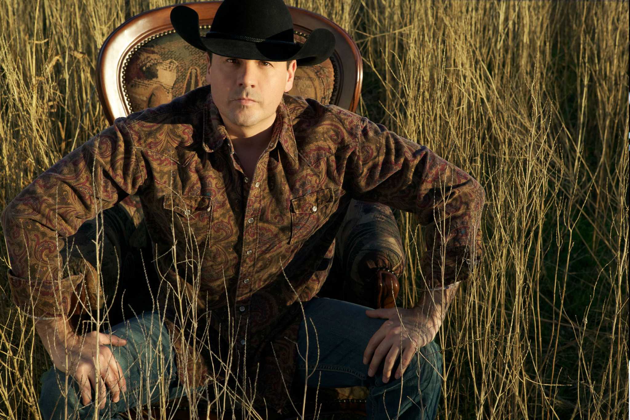 Roger Creager, all over the place