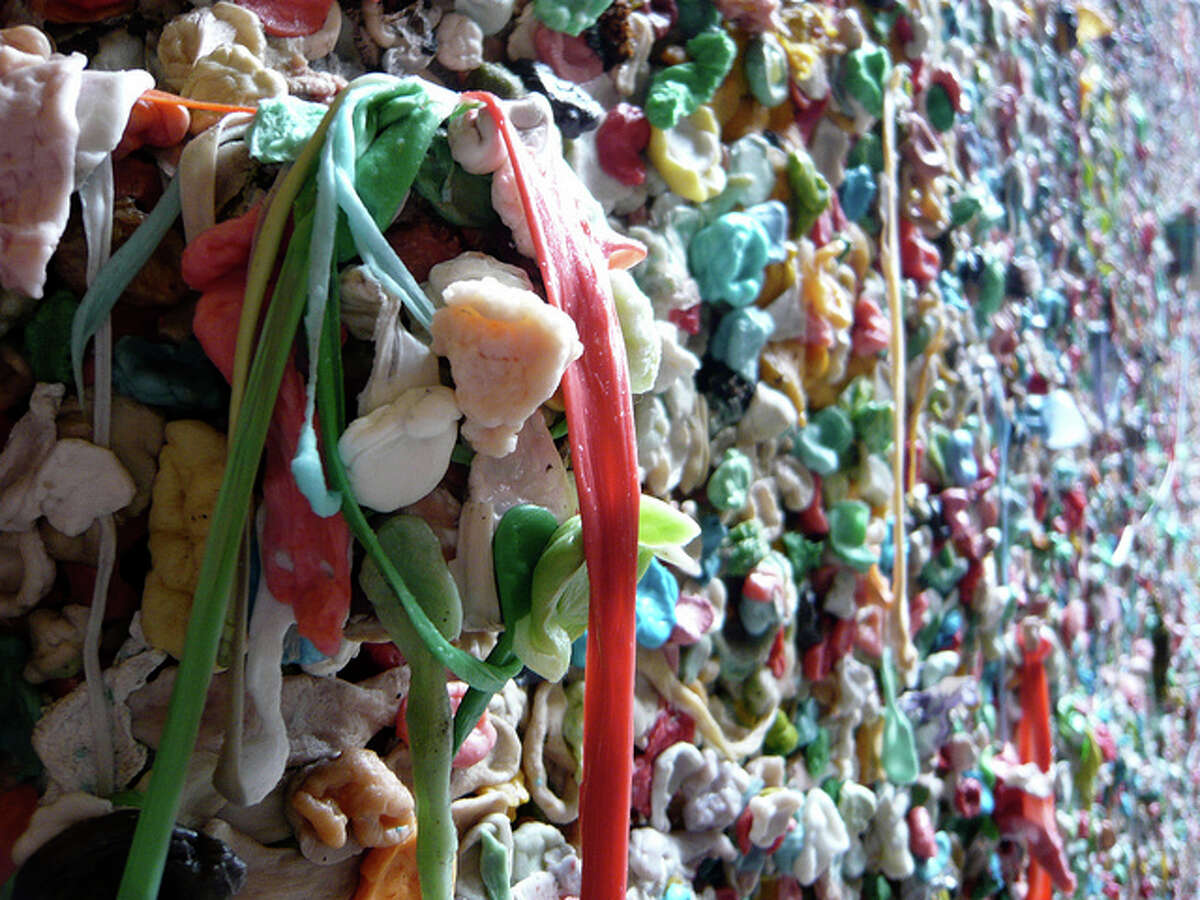 Cleaning up Seattle's gum wall