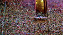 Cleaning up Seattle's gum wall
