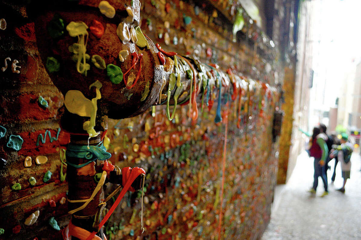 Cleaning up Seattle's gum wall