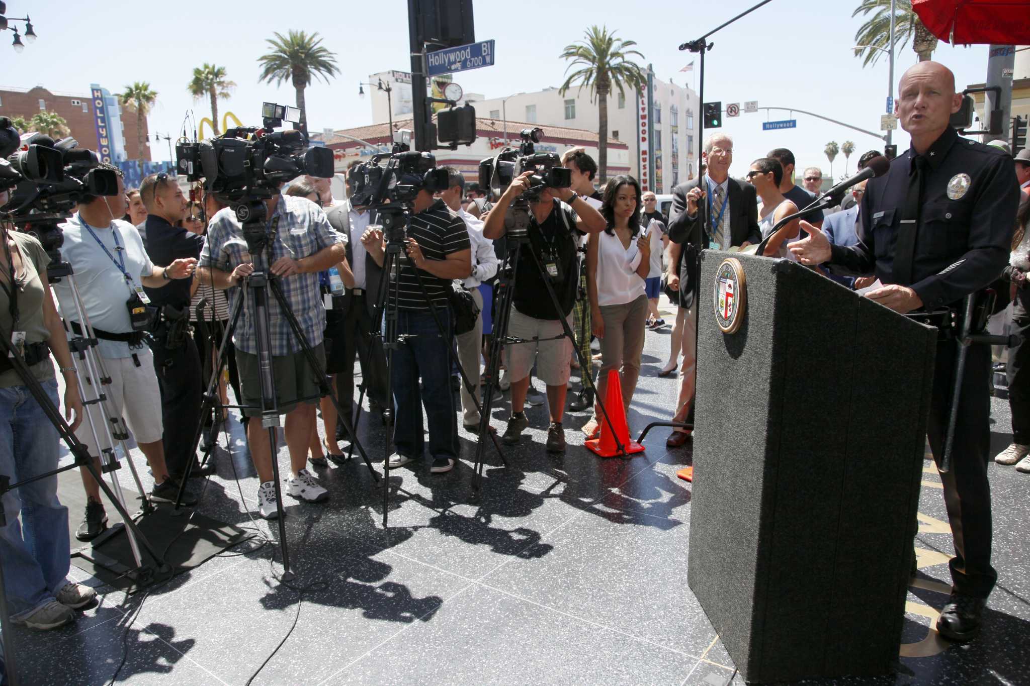 Packs of young people cause chaos in Hollywood