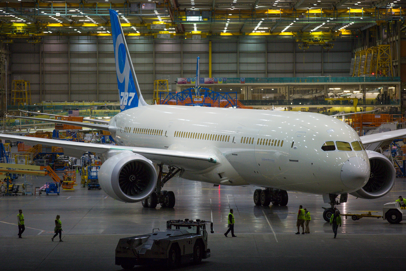 Boeing 787-9 roll out - seattlepi.com