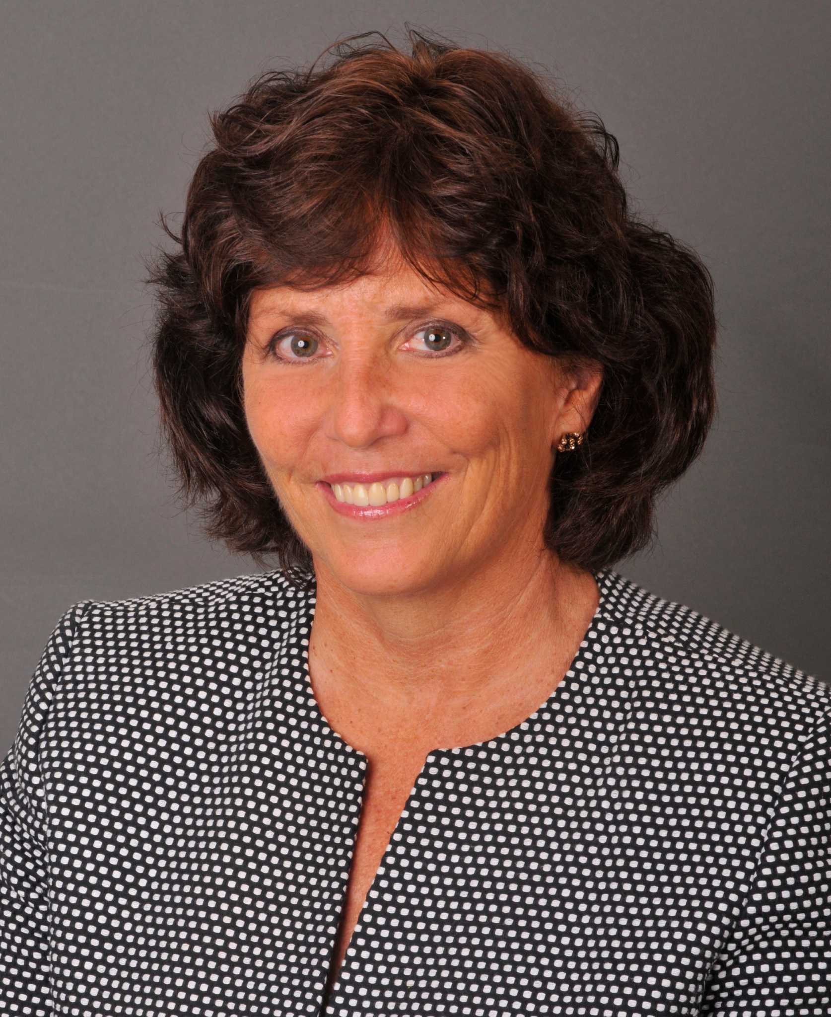 Walsh plans to step down as P&Z chairwoman