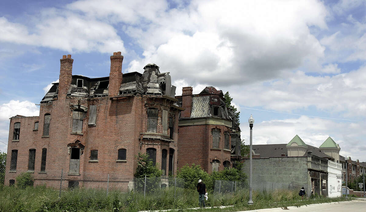 The abandoned buildings of Detroit