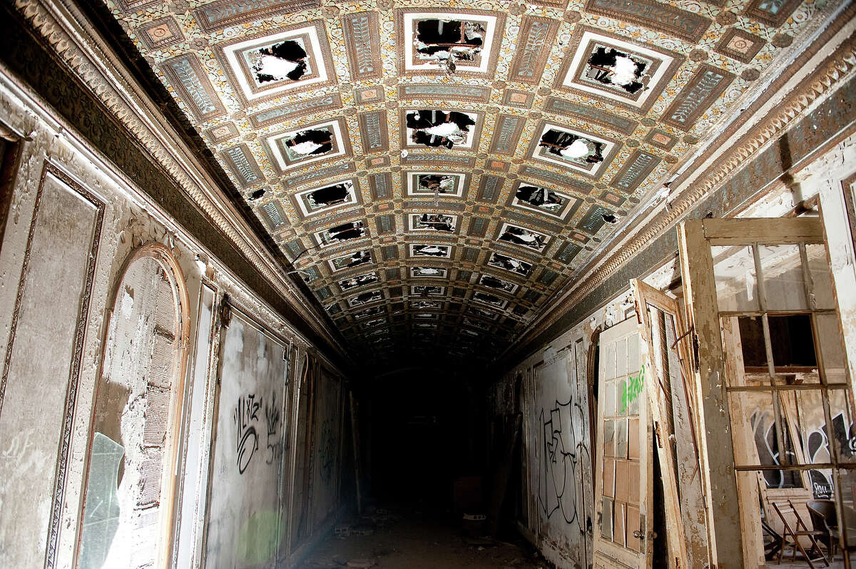 The abandoned buildings of Detroit