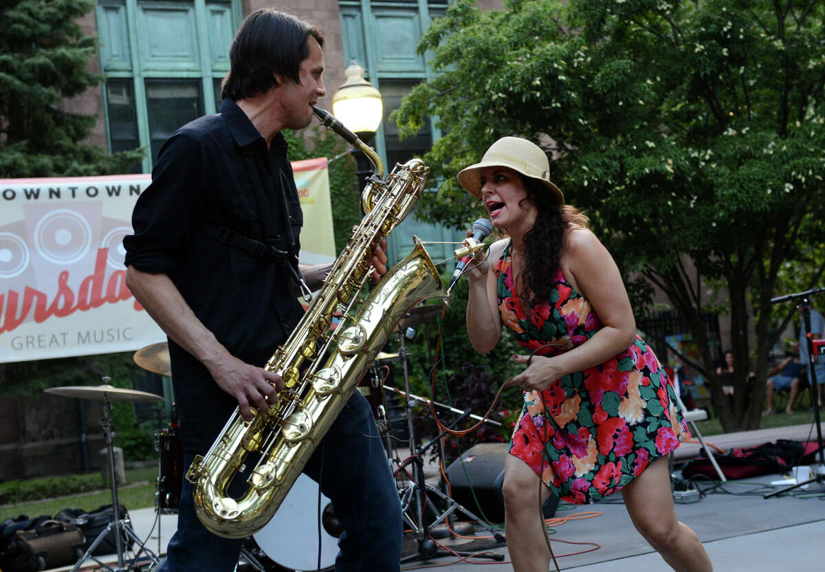 Amy Lynn & the Gunshow