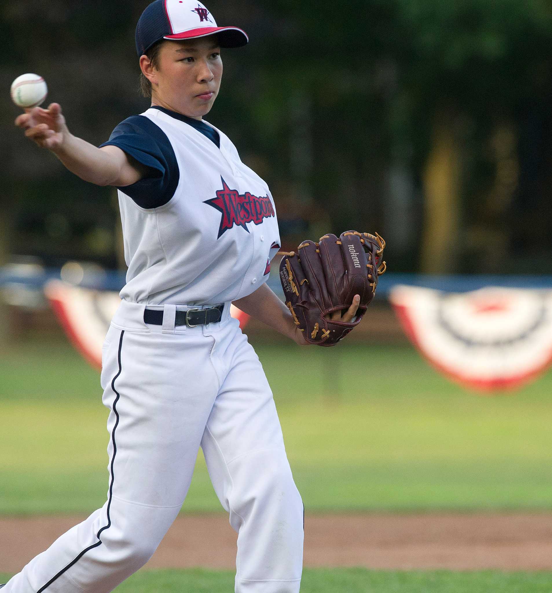 Knight no-hits Edgewood as Westport 12s roll in Sectional opener