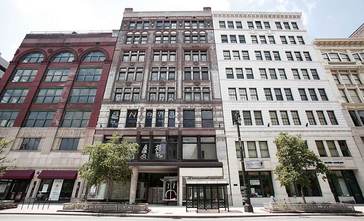 Judge rules Detroit bankruptcy violates state law