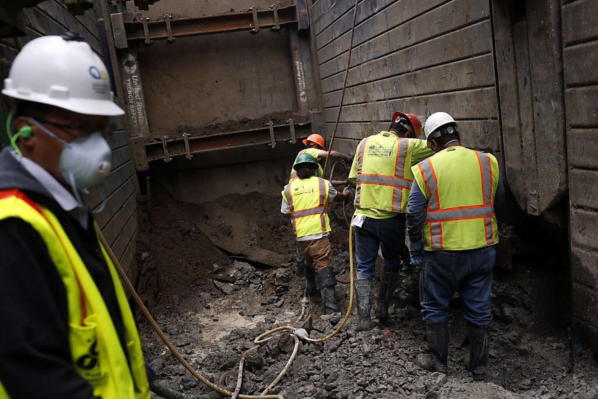 S.F. sewer work must navigate around buried ships