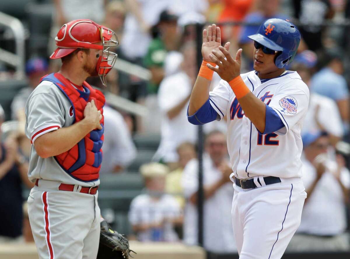 Harvey dominates Phils