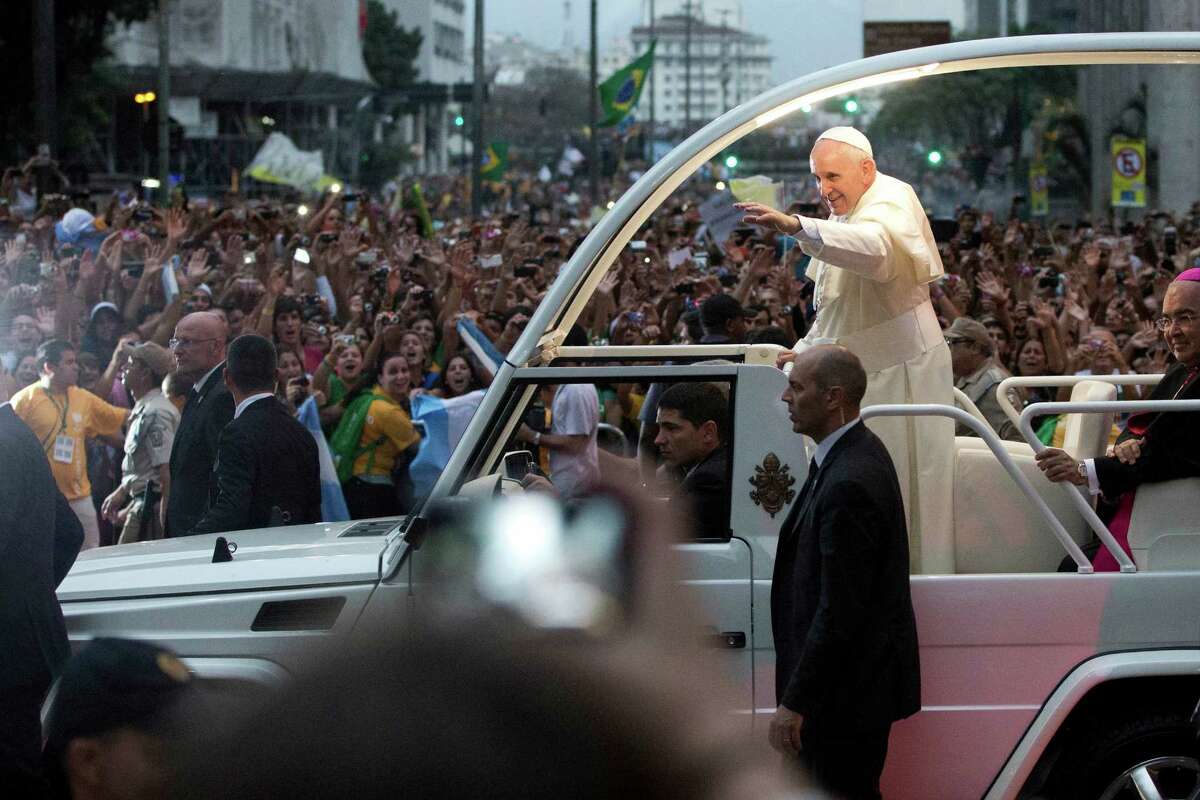 Rio gets up-close visit with pope