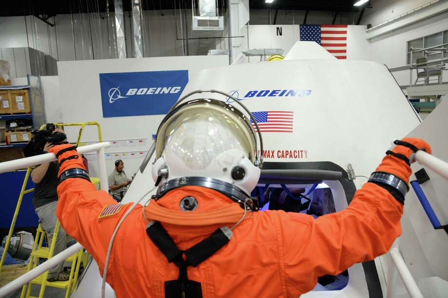 Astronauts try out new Boeing space capsule - seattlepi.com