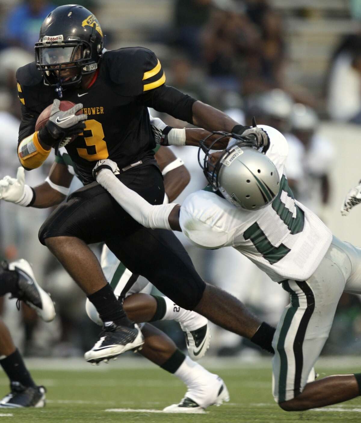 Navasota has key personnel to defend title