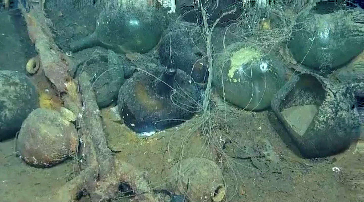 Artifacts from Gulf shipwreck being hauled back to Galveston