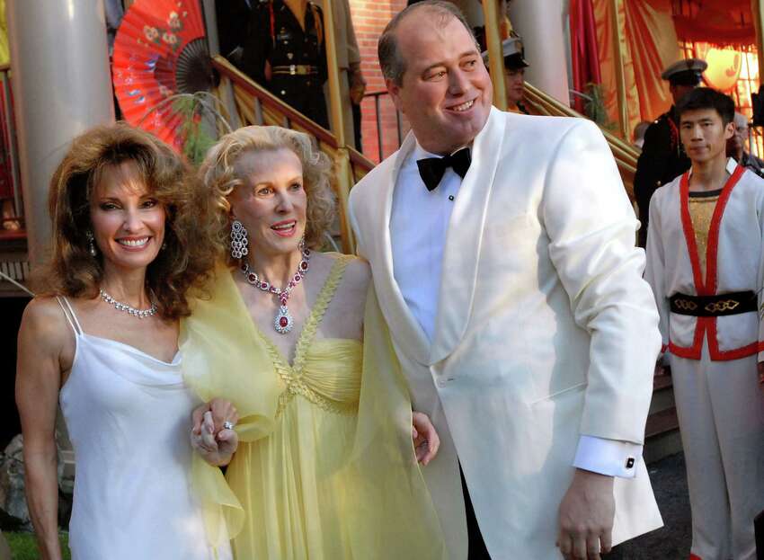 Marylou Whitney leaves $17.2M to kids, homes to staff, rest to husband