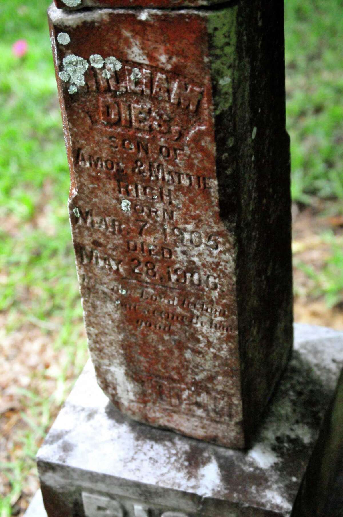 GALLERY: Cemetery tells story of long gone Hardin Co. town